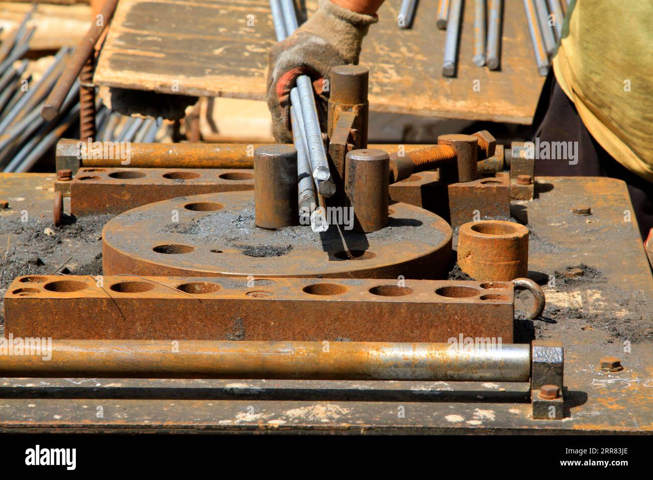 Rebar tools hi-res stock photography and images - Alamy