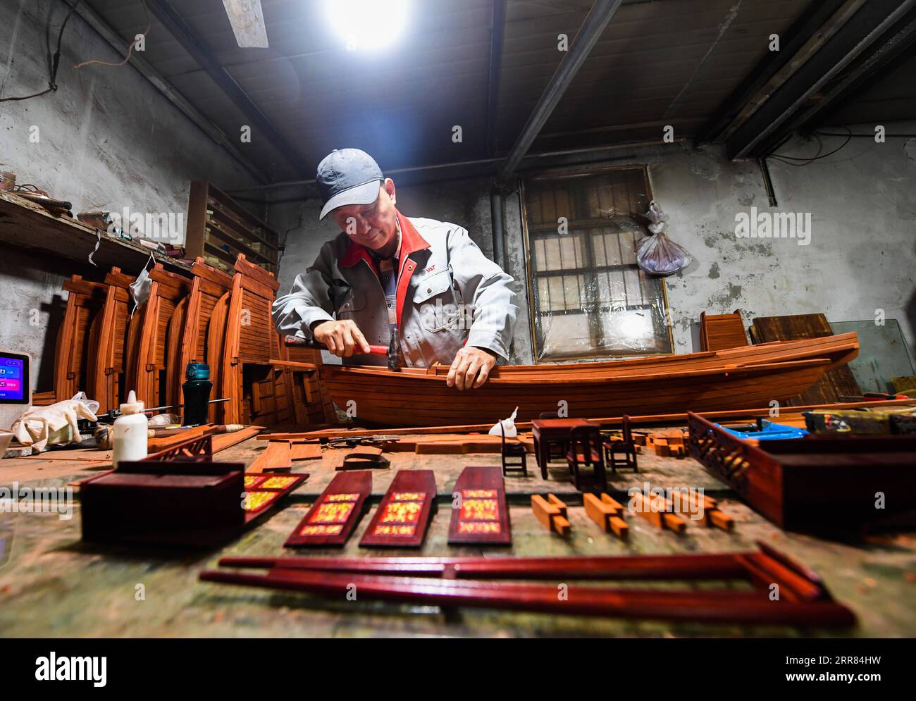 Makers mark for rope hi-res stock photography and images - Alamy