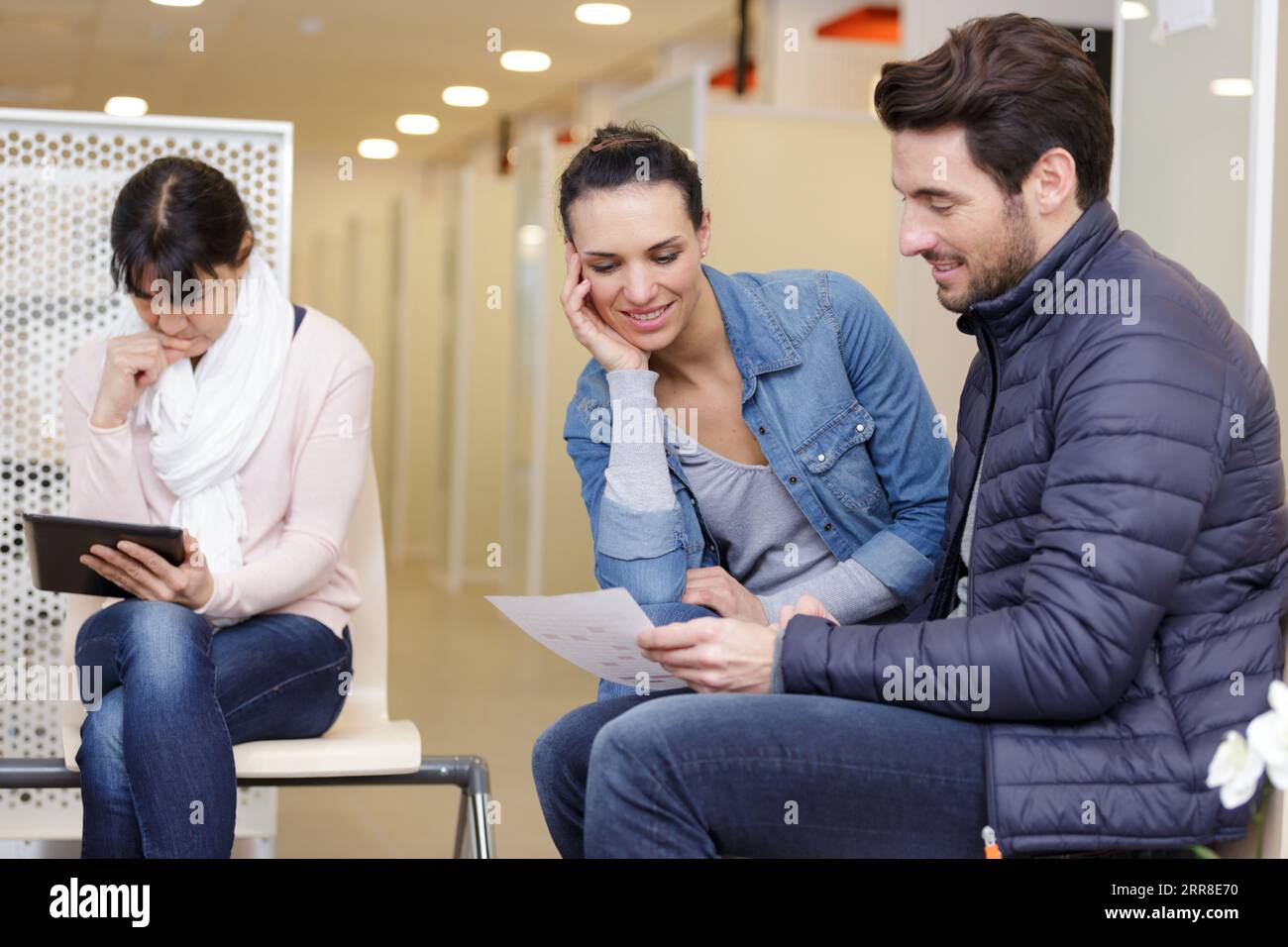 Emergency room waiting area hi-res stock photography and images - Alamy