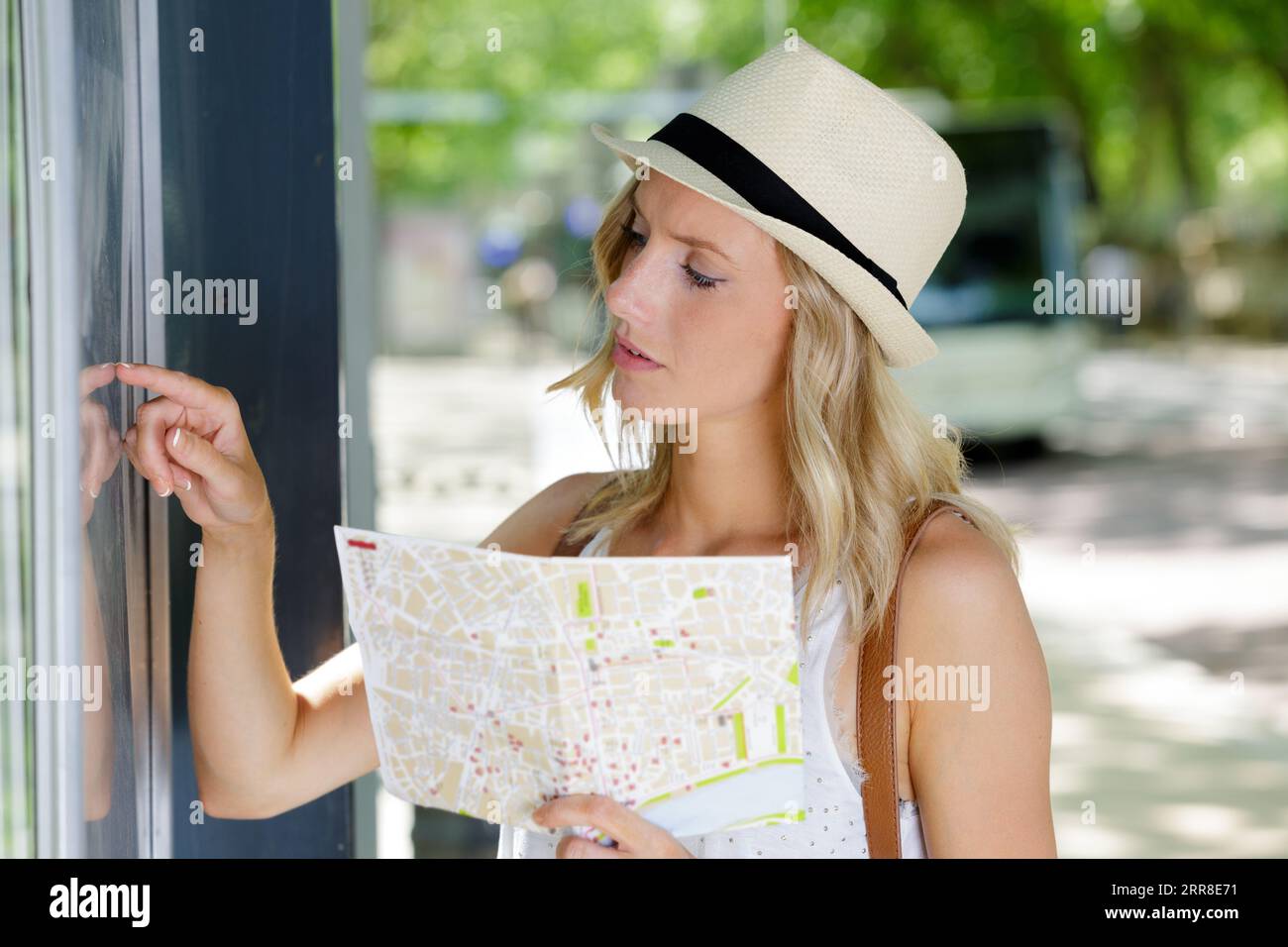Checking subway map hi-res stock photography and images - Alamy