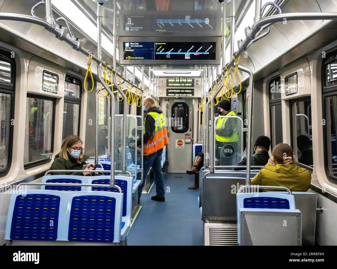 210506 -- CHICAGO, May 6, 2021 -- People take a train with 7000-series ...
