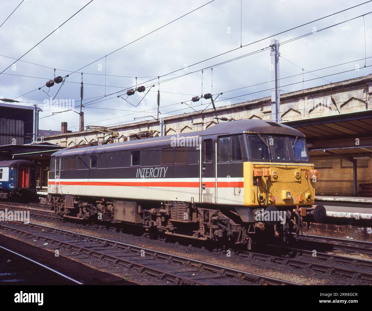 Class 86 electric locomotive hi-res stock photography and images - Alamy