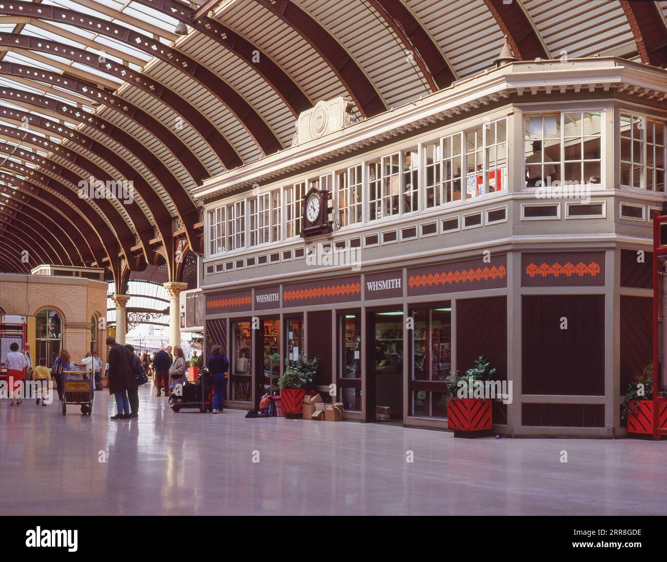 Bookshop at a railway station Stock Photo - Alamy