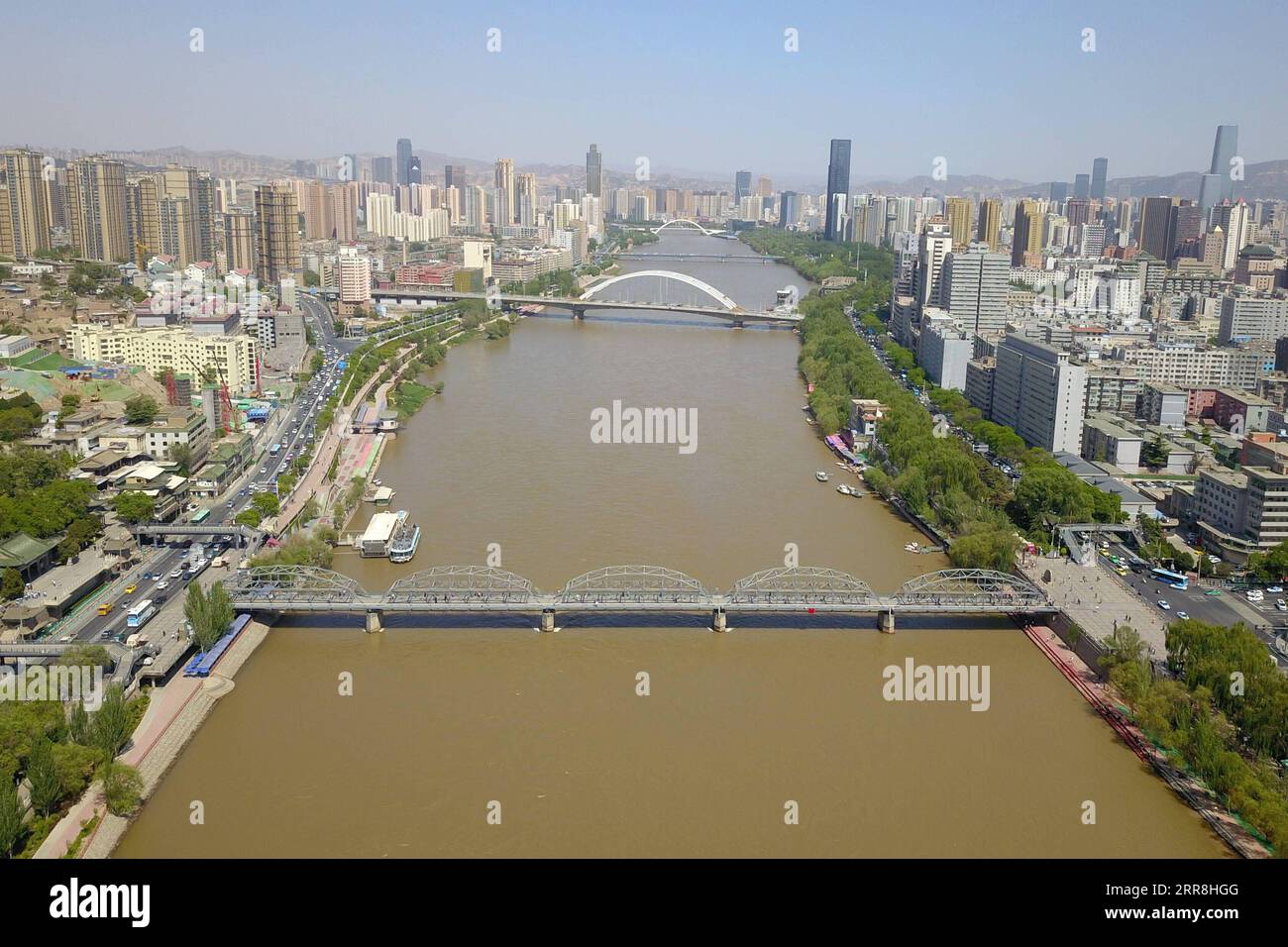 210509 -- LANZHOU, May 9, 2021 -- Aerial photo taken on May 8, 2021 ...