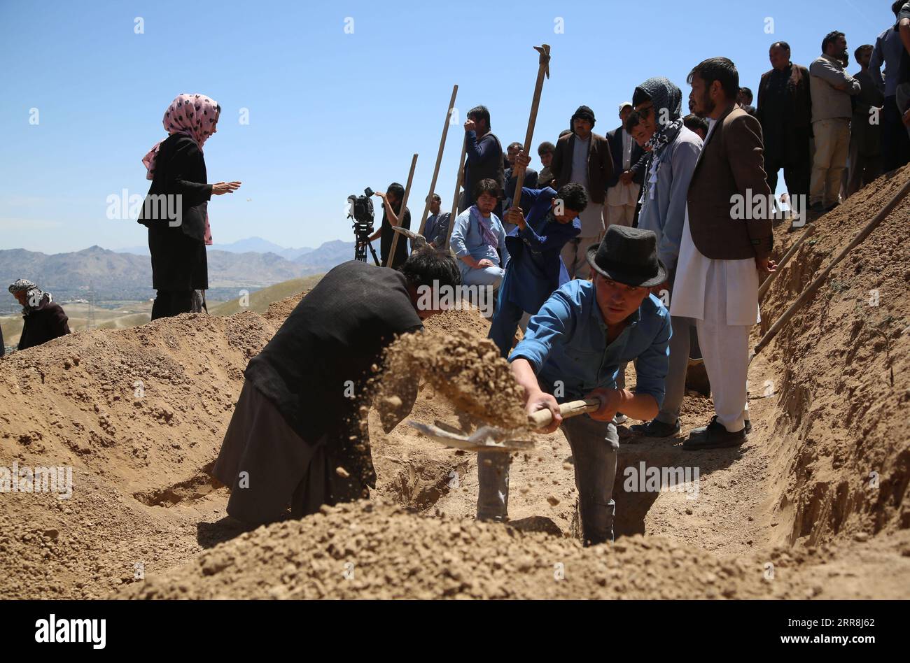 Bomb schol hi-res stock photography and images - Alamy