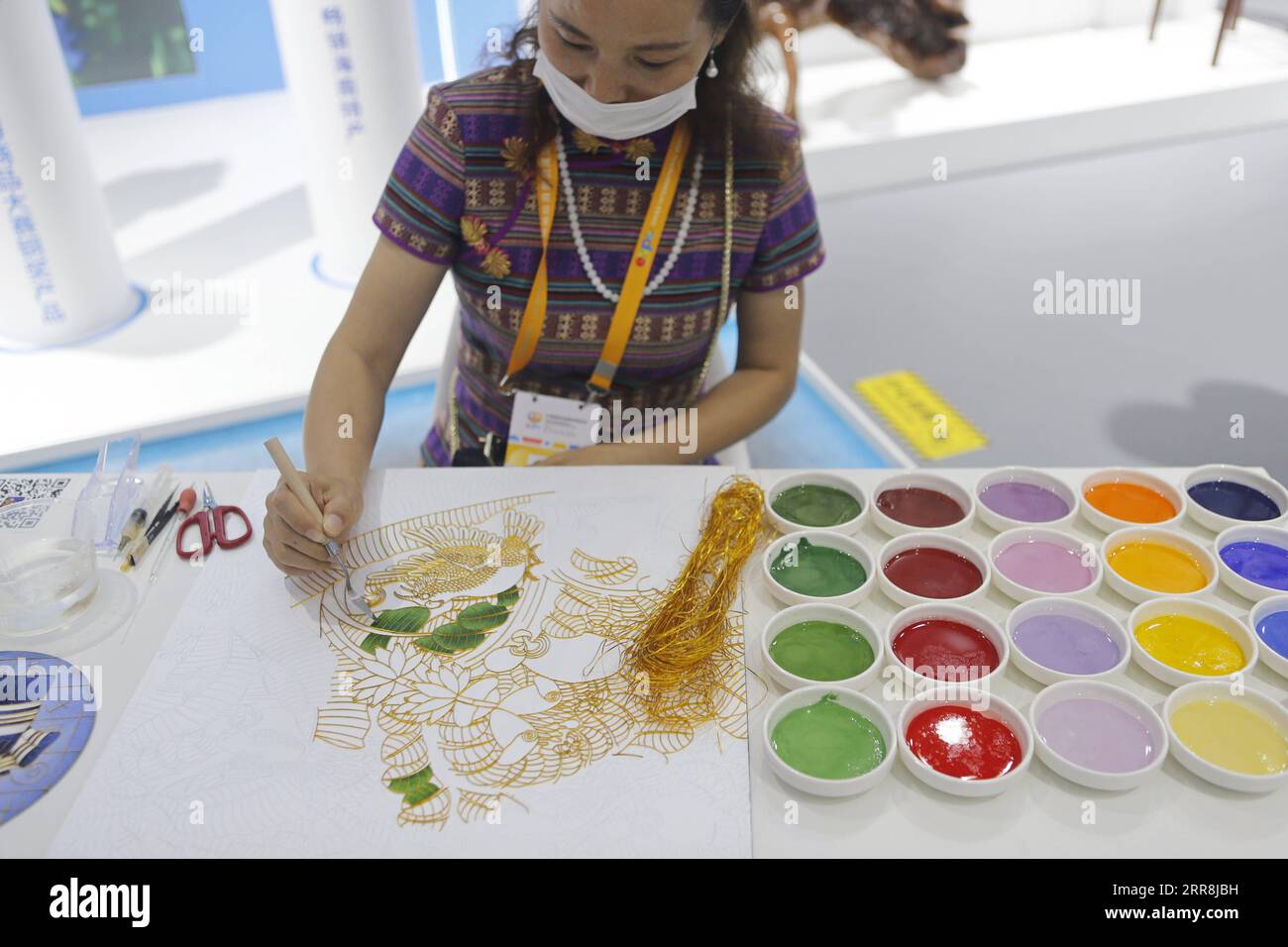 Consumer patterns hi-res stock photography and images - Alamy