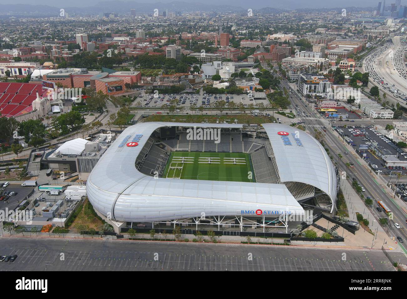 Bmo stadium los angeles aerial hi-res stock photography and images - Alamy