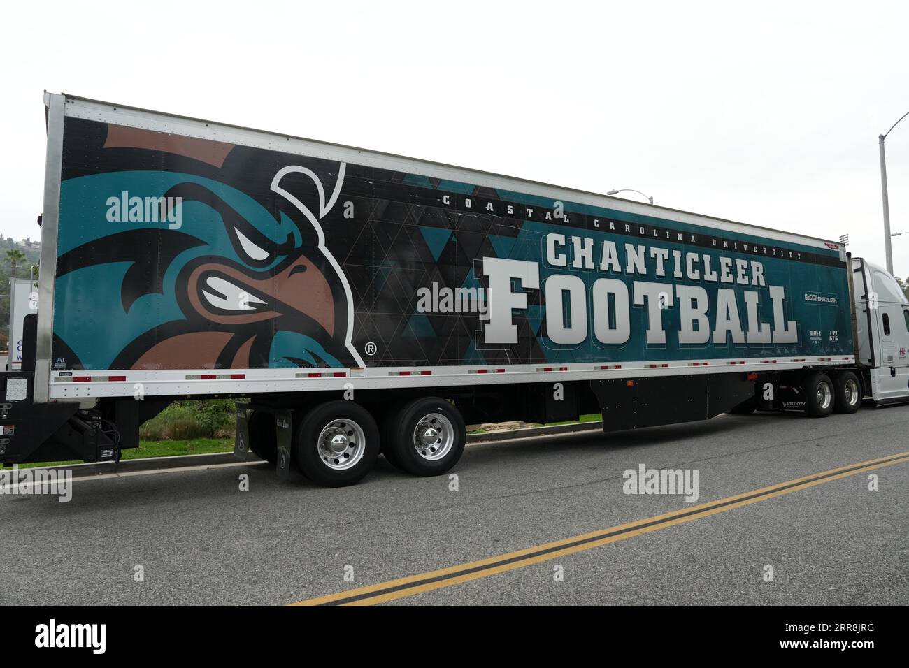 The Coastal Carolina Chanticleer Football equipment truck at Rose Bowl ...