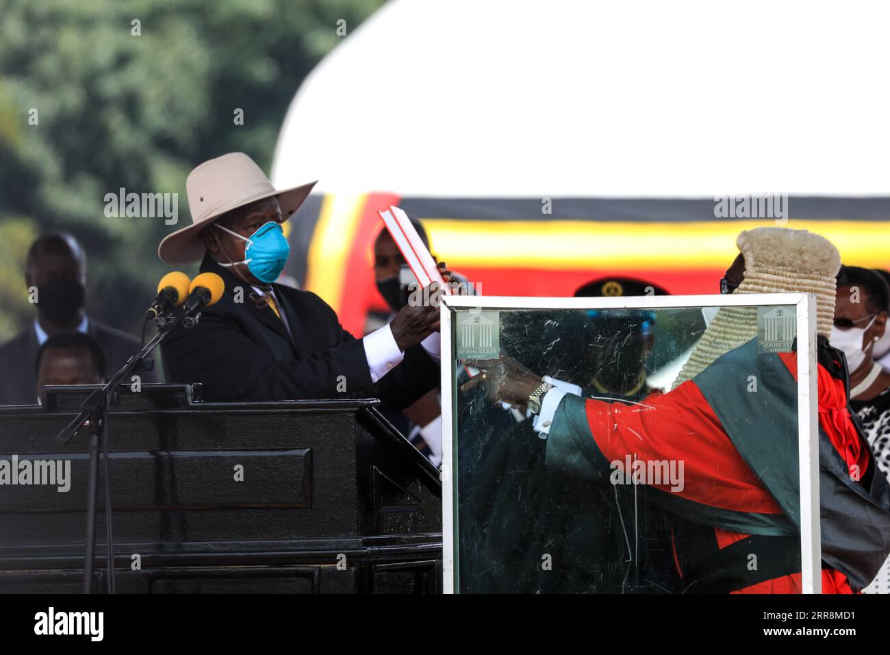 Museveni 2021 inauguration hi-res stock photography and images - Alamy