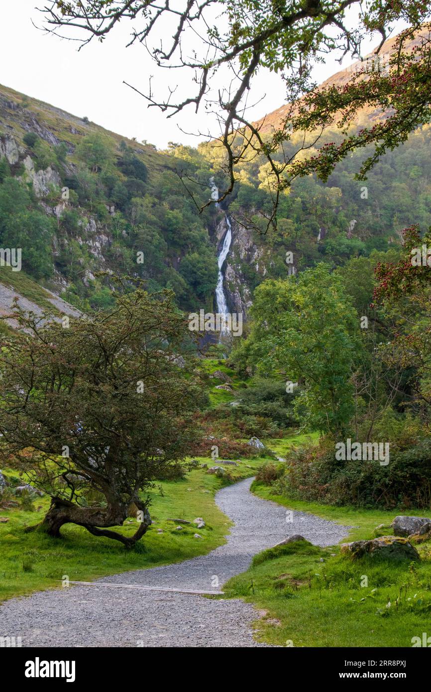 Dramatic welsh scenery hi-res stock photography and images - Alamy