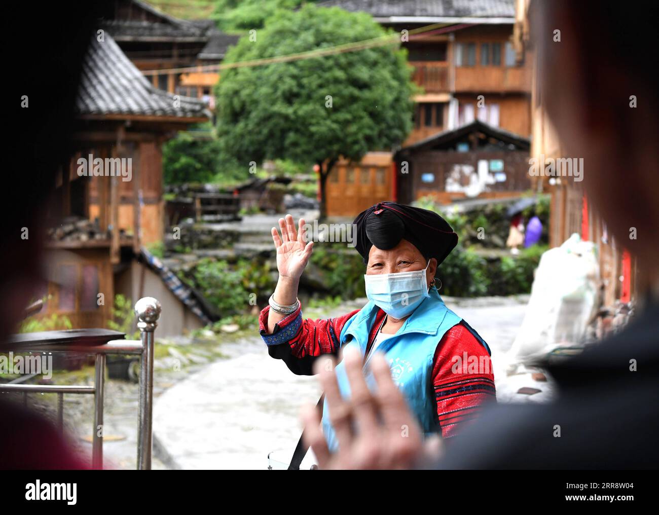 30 foot waves hi-res stock photography and images - Alamy