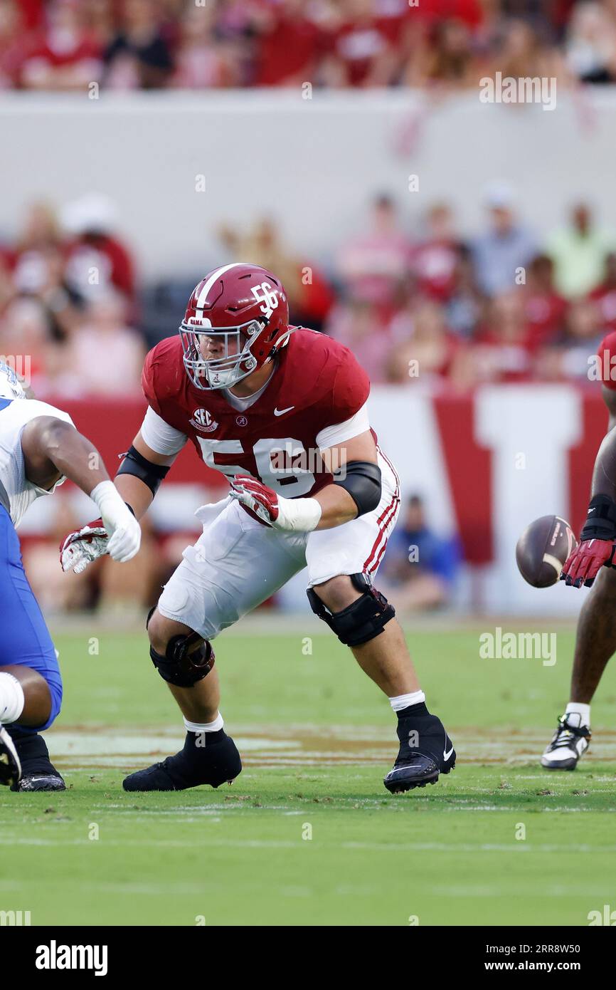 TUSCALOOSA, AL - SEPTEMBER 02: Alabama Crimson Tide offensive lineman ...