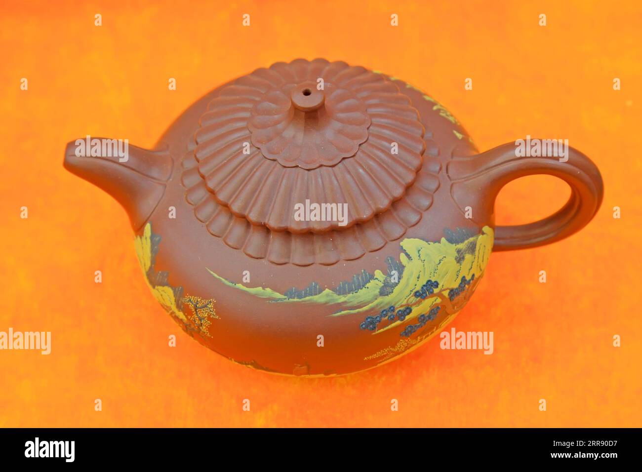 Ceramic teapot features hi-res stock photography and images - Alamy