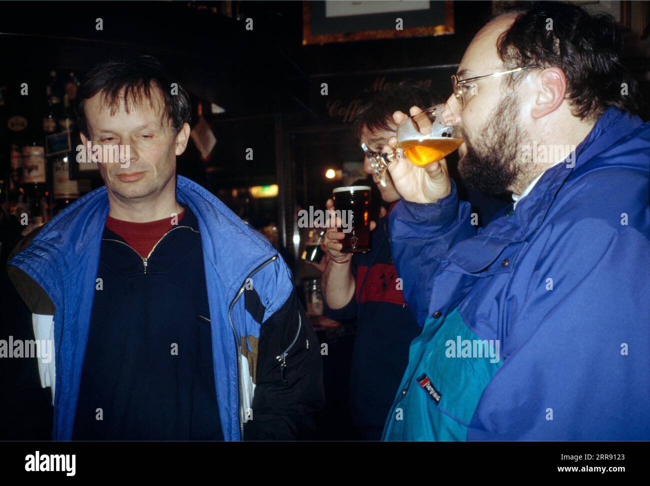 Dundee Scotland Public House Men Drinking Alcohol Stock Photo - Alamy