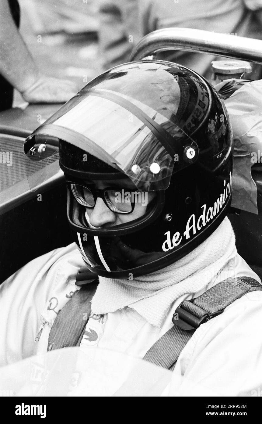 55° Targa Florio 1971 - Primo piano Andrea De Adamich # 2 Alfa Romeo 33 ...