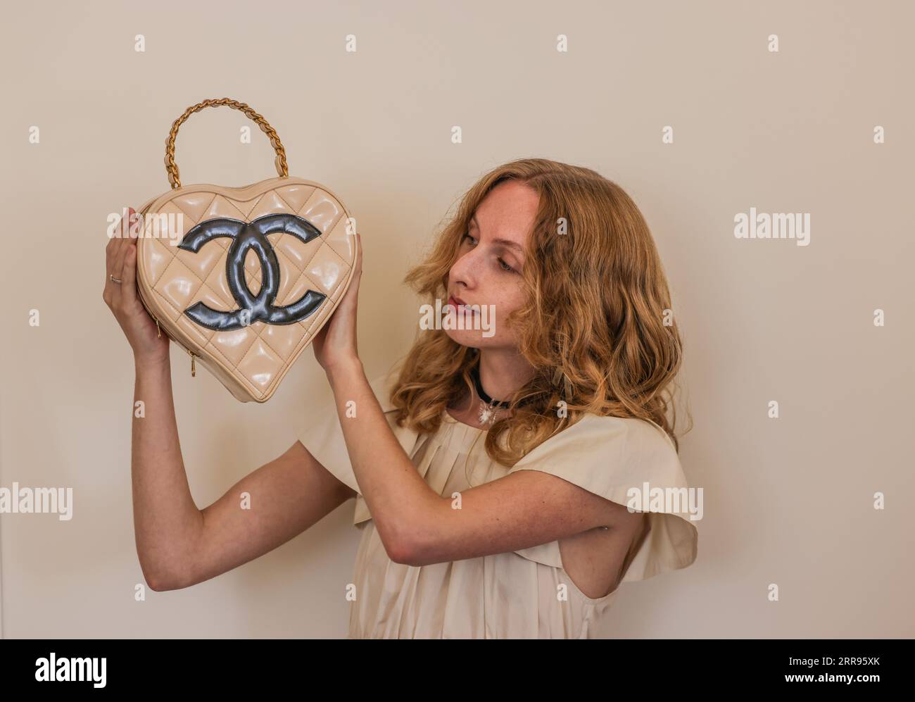 Lesage chanel hi-res stock photography and images - Alamy