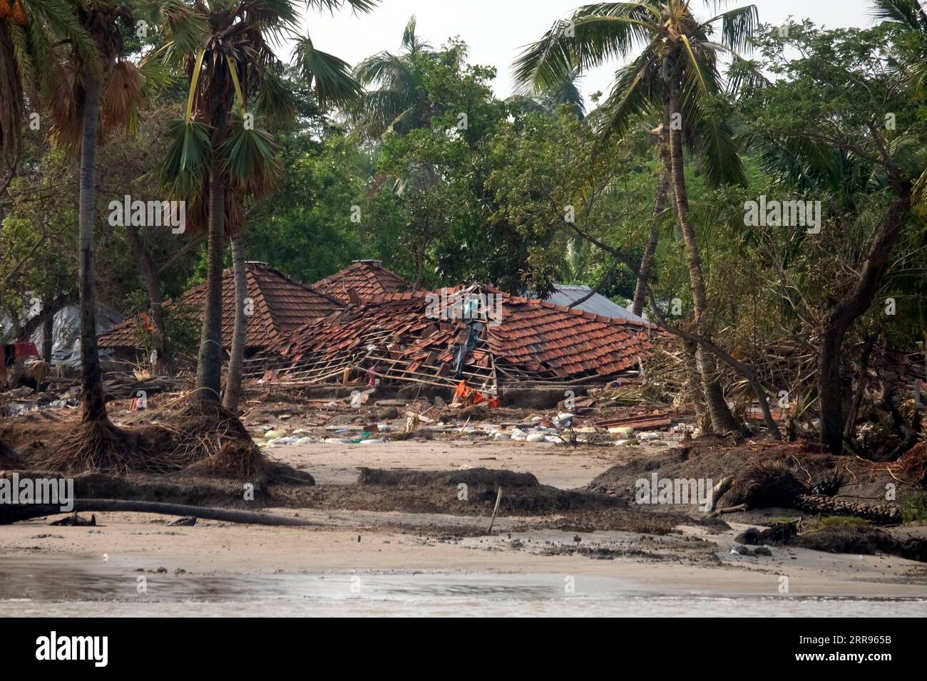 Landfall of cyclone yaas hi-res stock photography and images - Alamy
