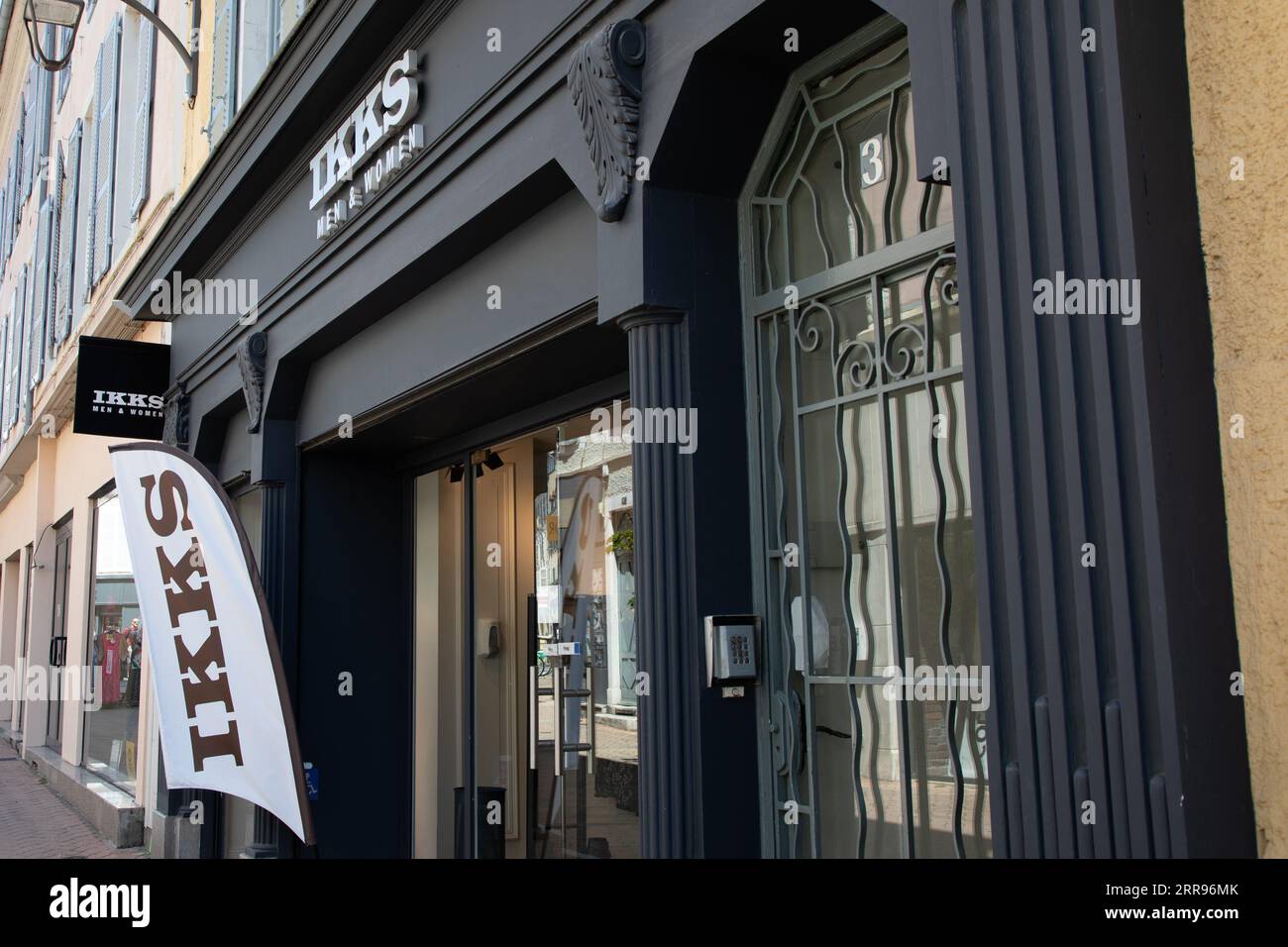 Bordeaux , France - 09 04 2023 : ikks men and women text brand and logo sign front chain facade ...