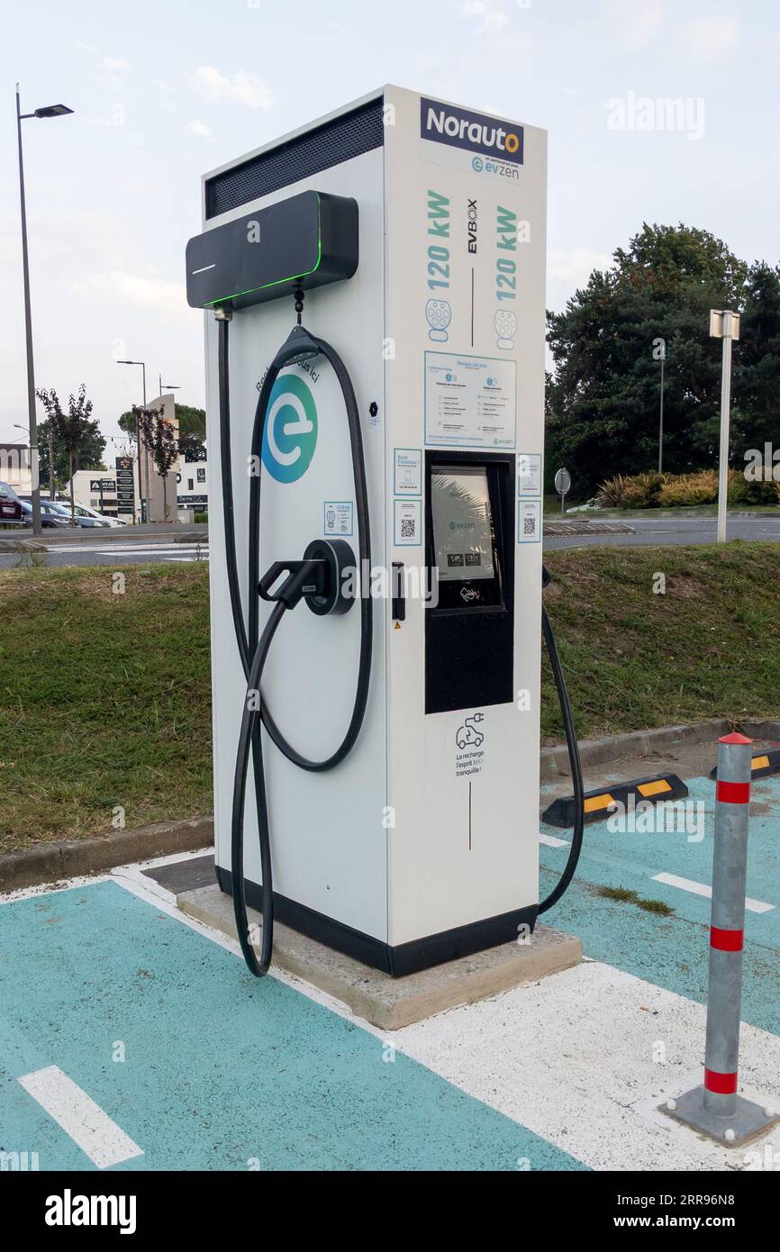 Bordeaux , France - 09 04 2023 : Norauto evbox brand logo and sign text front of station road ...