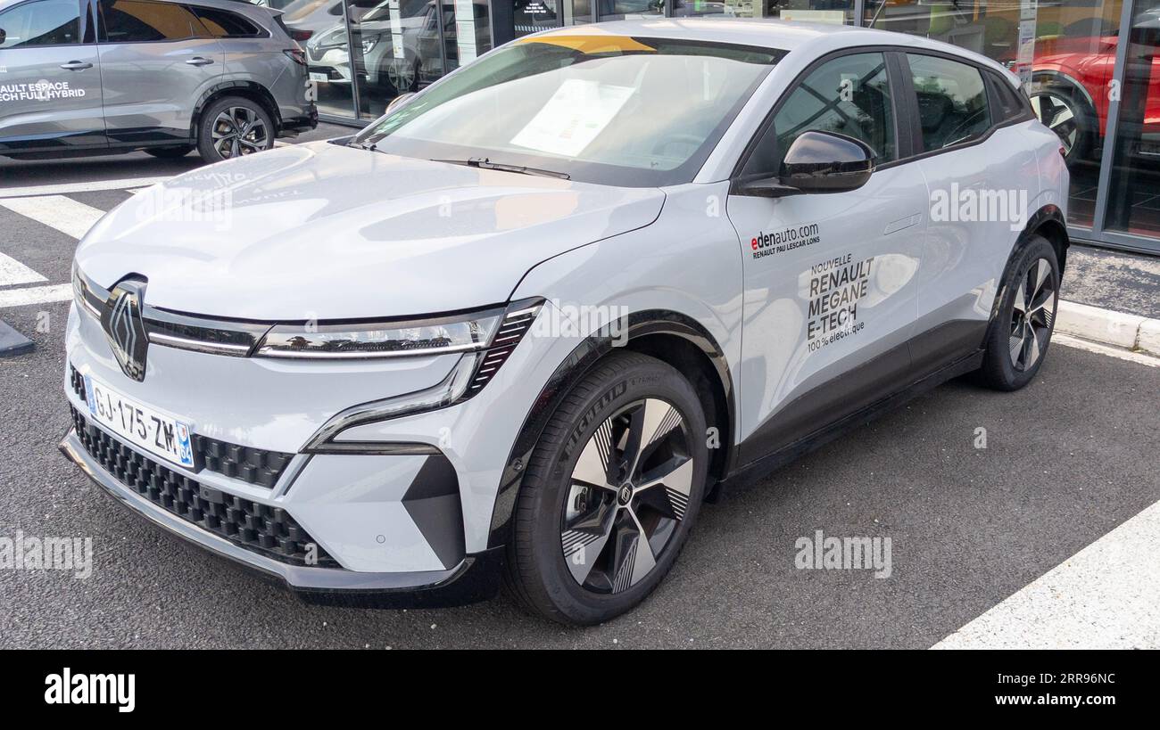 Ev tech logo hi-res stock photography and images - Alamy