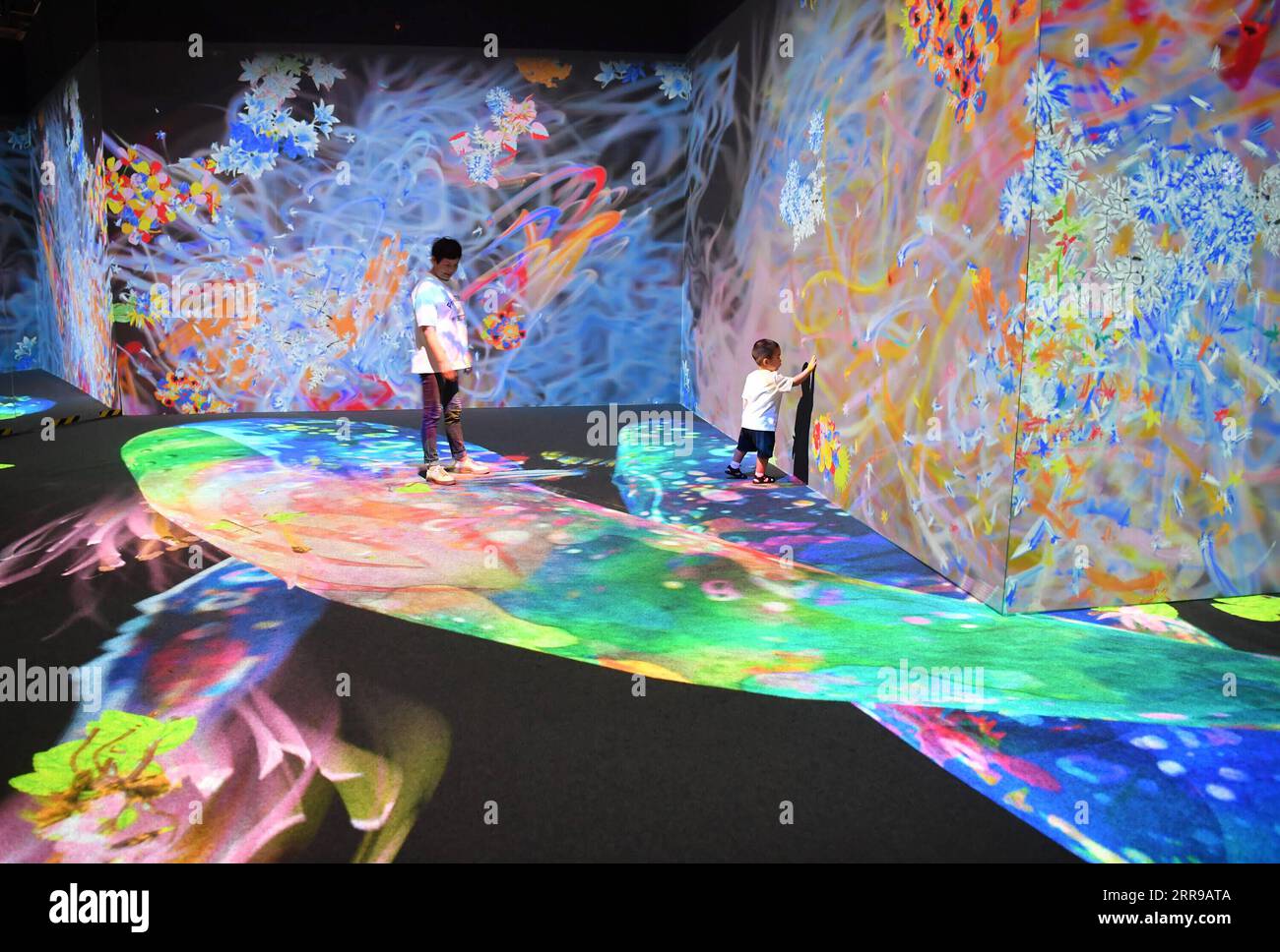 Teamlab future park hi-res stock photography and images - Alamy