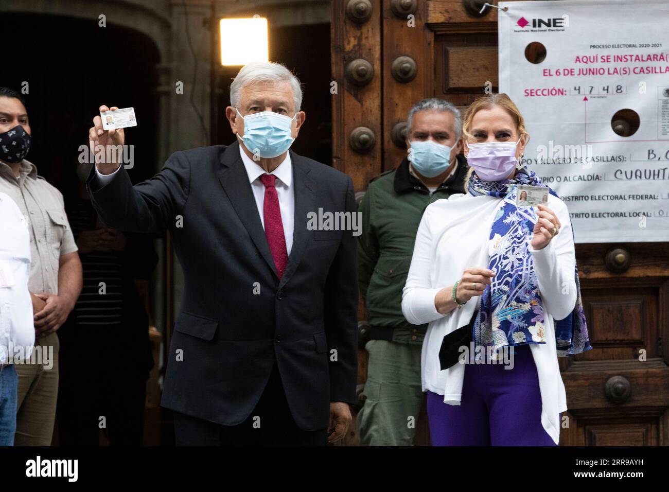 Credential hi-res stock photography and images - Alamy