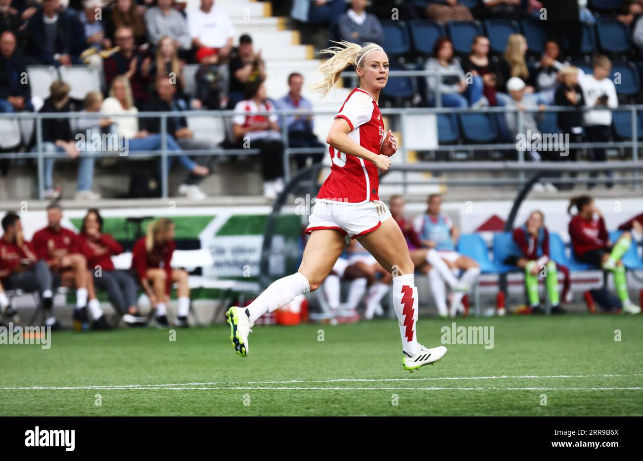 Amanda ilestedt arsenal hi-res stock photography and images - Alamy