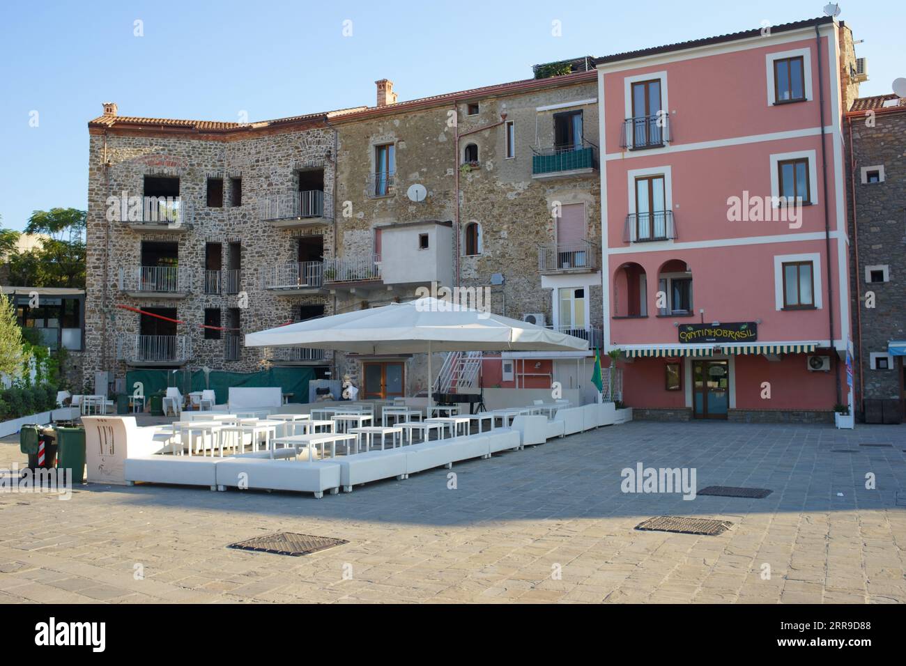 Il Veliero Rastaurant, Accioroli, Pollica, Cilento, Italy Stock Photo ...