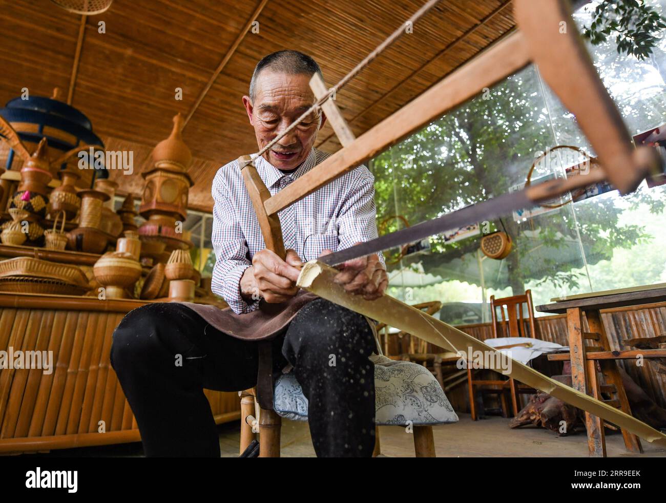 Node pole hi-res stock photography and images - Alamy