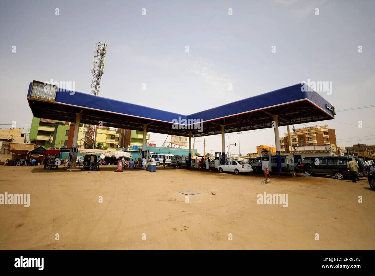 Benzene stations hi-res stock photography and images - Alamy