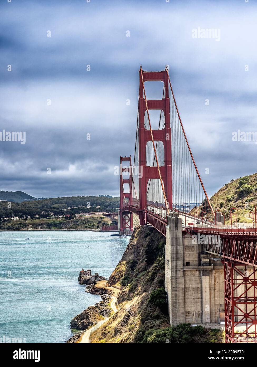 Golden Gate suspension bridge panorame in San Francisco, California USA ...