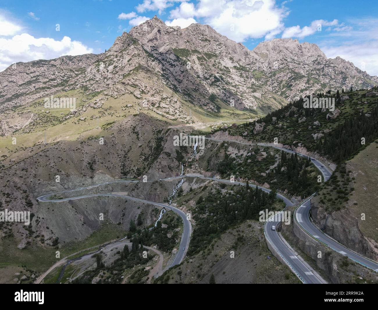 210620 -- KUQA, June 20, 2021 -- Aerial photo taken on June 20, 2021 ...