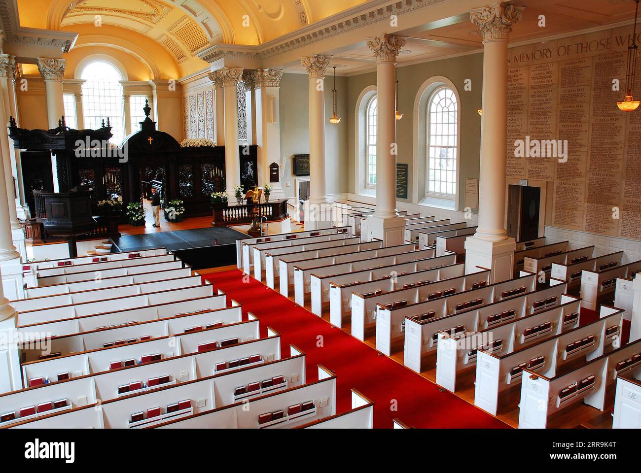 The interior of the Harvard Memorial Church Stock Photo - Alamy