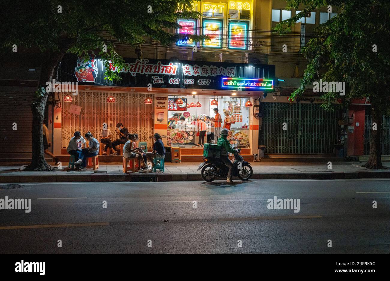 Daily life in thailand hi-res stock photography and images - Alamy