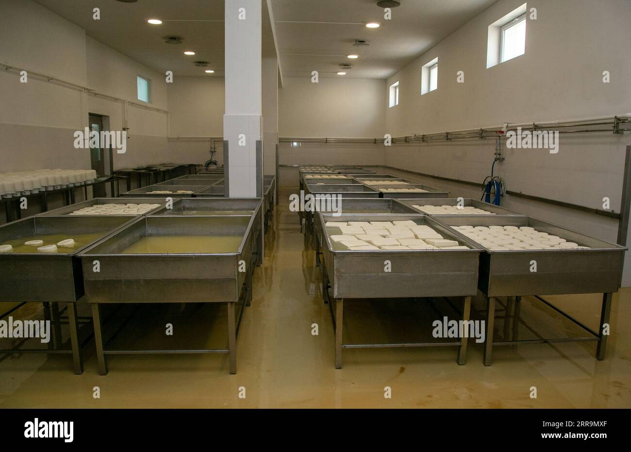 Stackable containers hi-res stock photography and images - Alamy