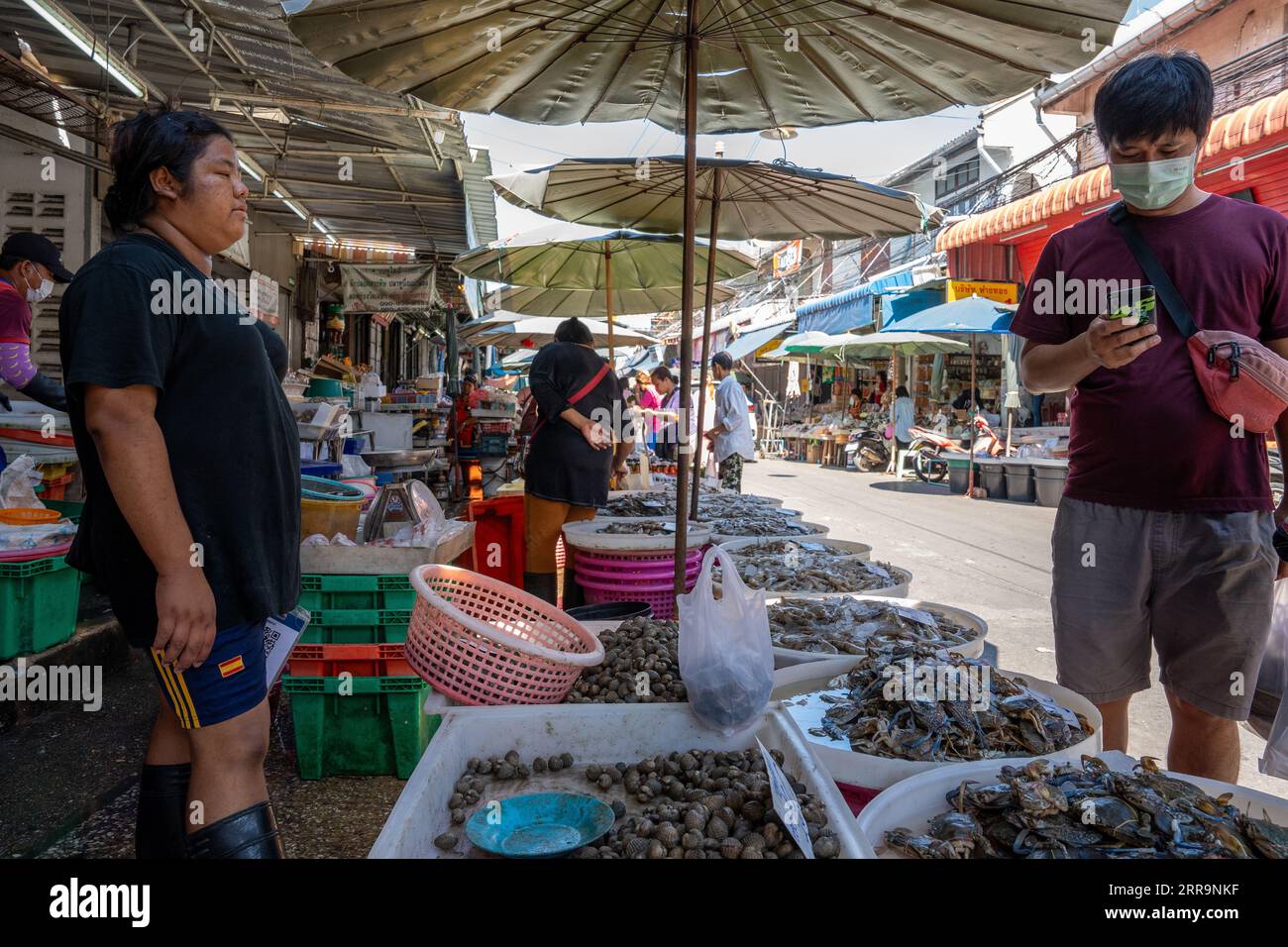 Snapshot of the Mahachai Market at the Chao Phraya River in the ...
