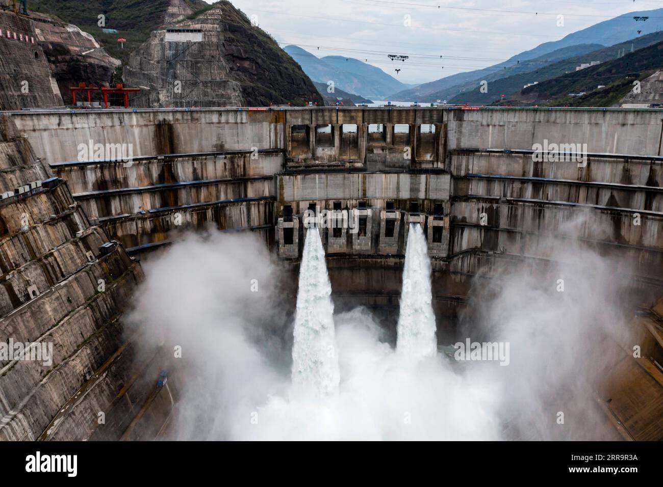 China baihetan dam hi-res stock photography and images - Alamy
