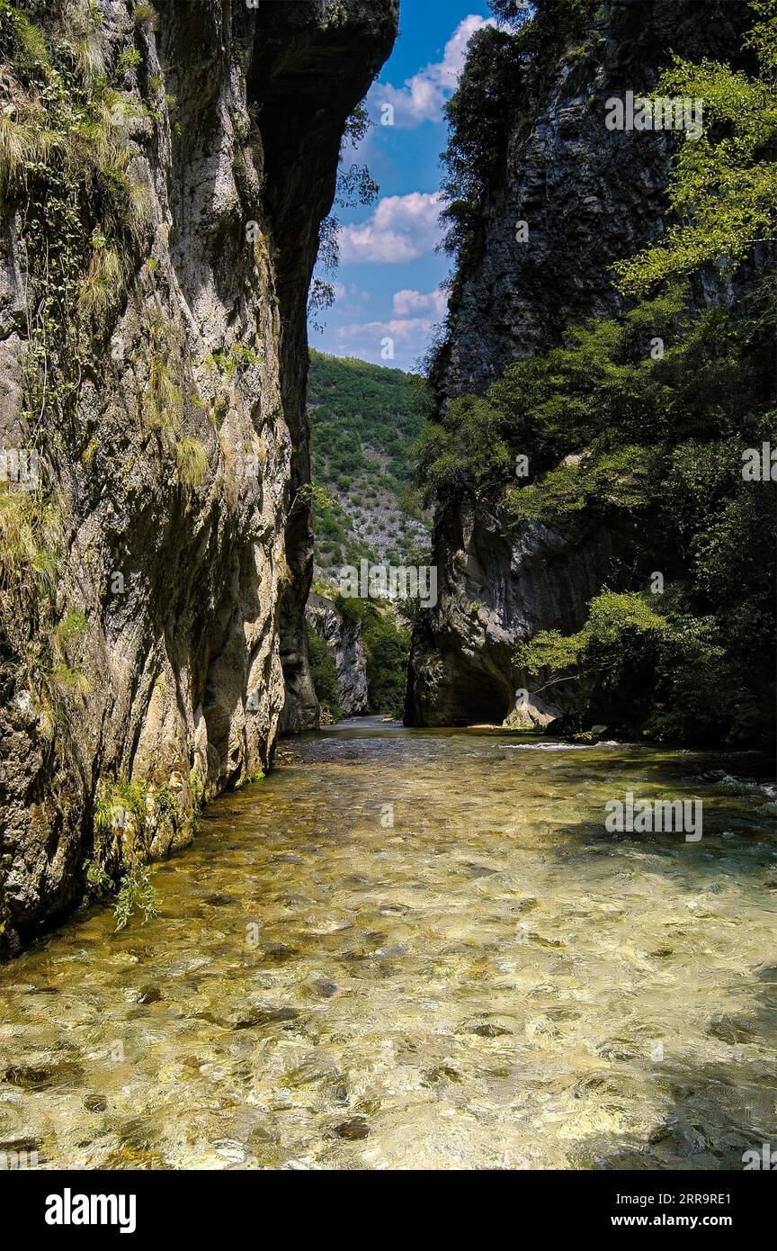 Gorge of valnerina hi-res stock photography and images - Alamy