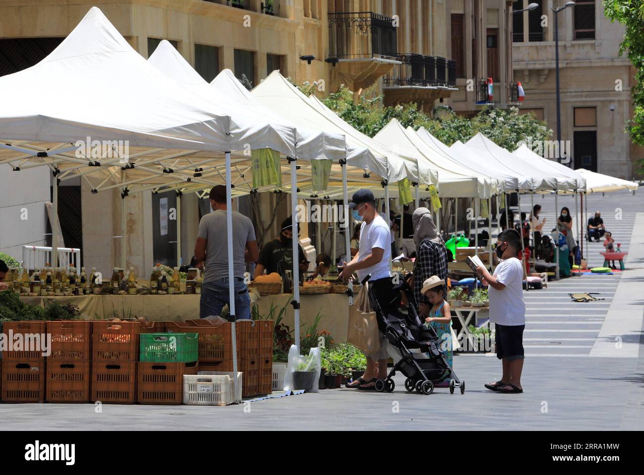 Beirut market hi-res stock photography and images - Alamy