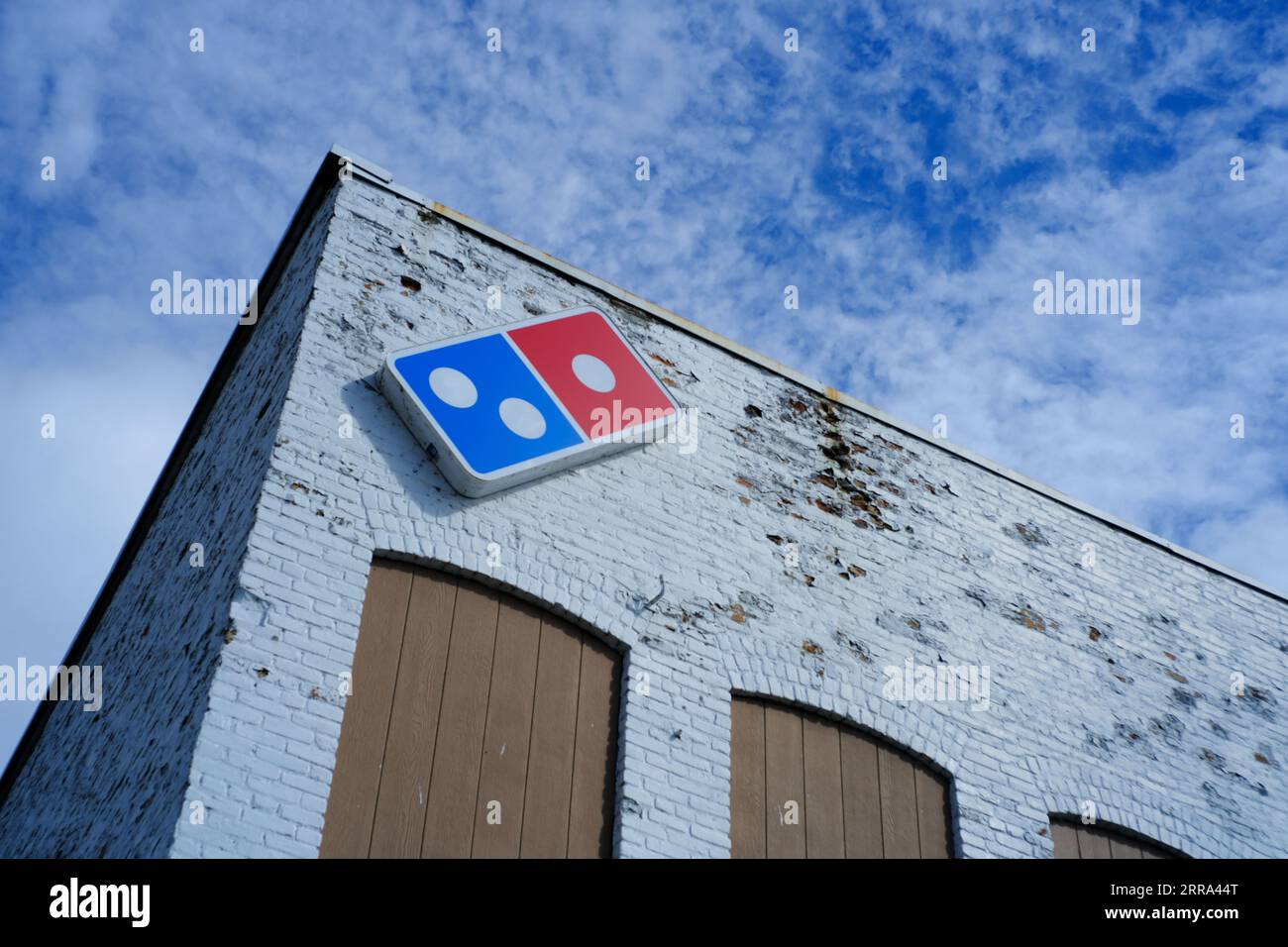 Building pizza in restaurant hi-res stock photography and images - Alamy