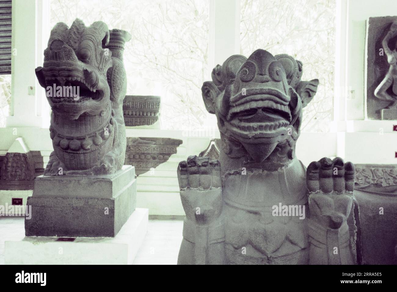 Traditional Vietnamese carved stone sculptures Stock Photo - Alamy