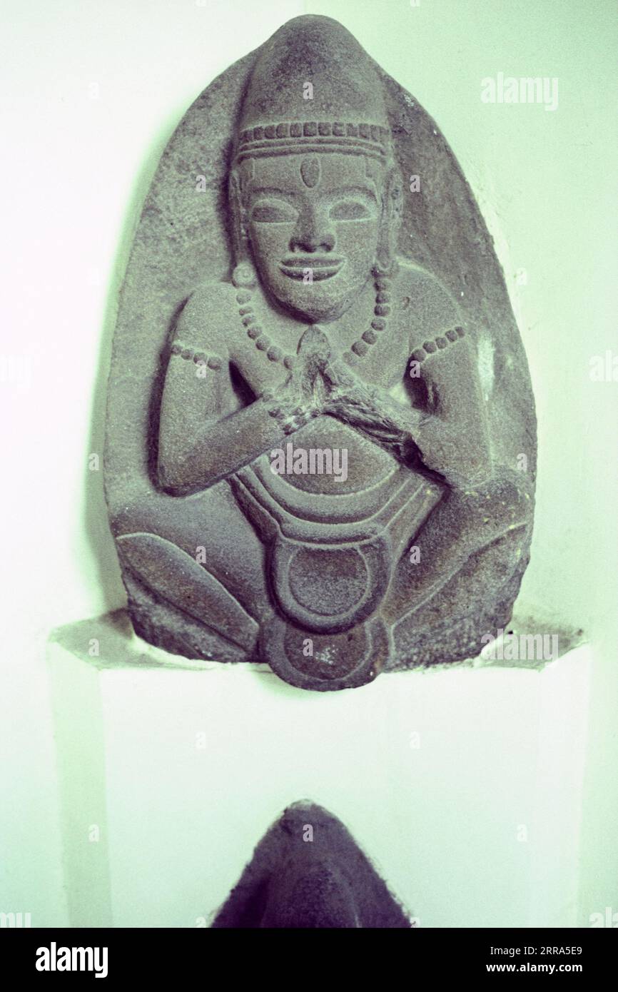 Traditional Vietnamese carved stone sculptures Stock Photo - Alamy