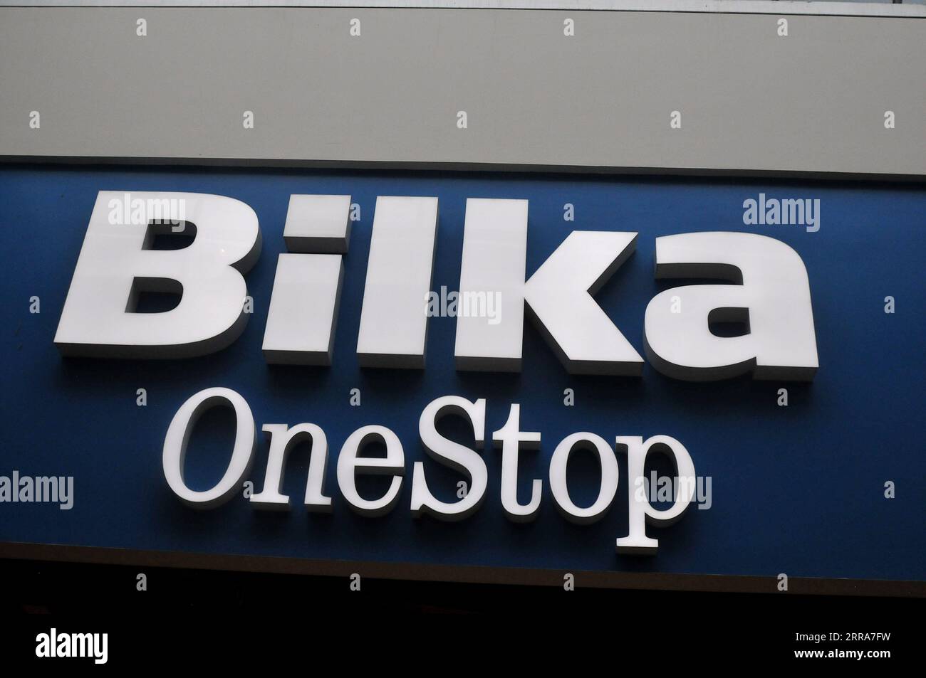 One stop store hi-res stock photography and images - Alamy