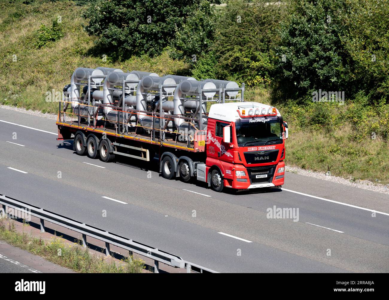 A Reid Freight lorry on the M40 motorway, Warwickshire, UK Stock Photo ...