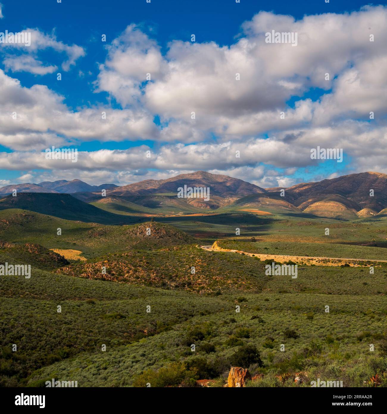 Uniondale Heights Pass. The N9 rhighway passes through the Uniondale ...