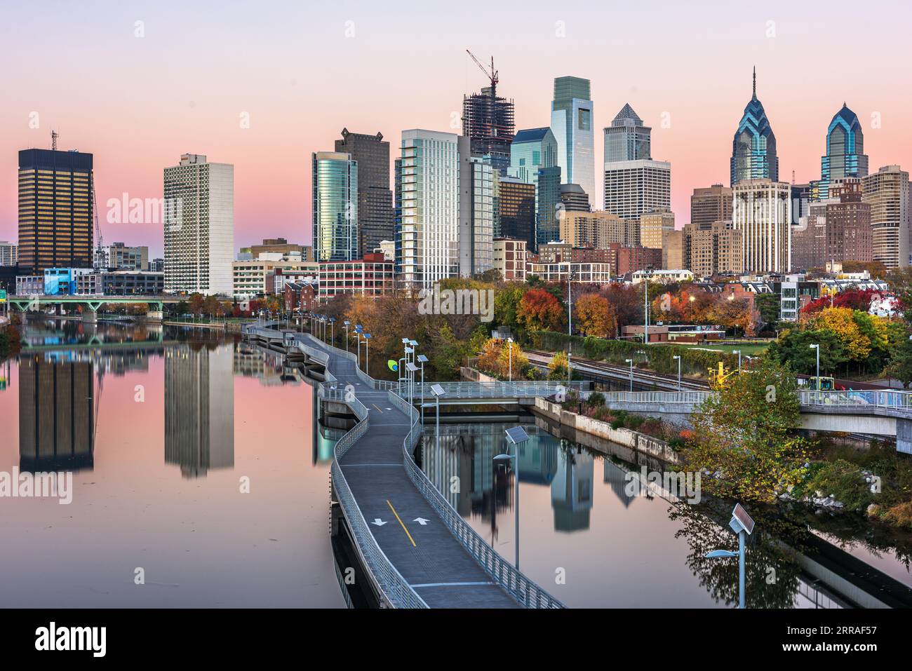 Philadelphia, Pennsylvania, USA downtown skyline on the Schuylkill ...