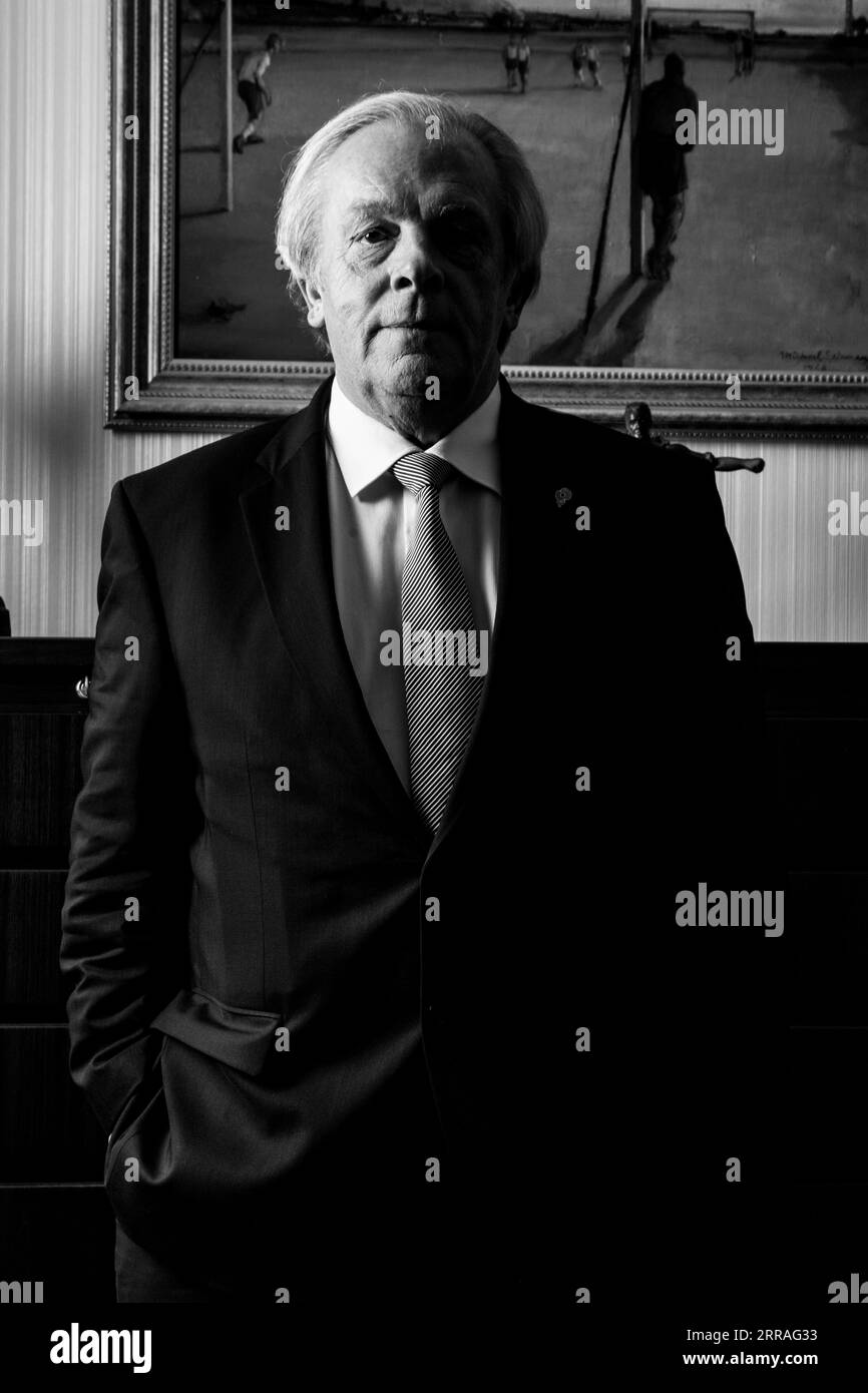 Gordon taylor football hi-res stock photography and images - Alamy