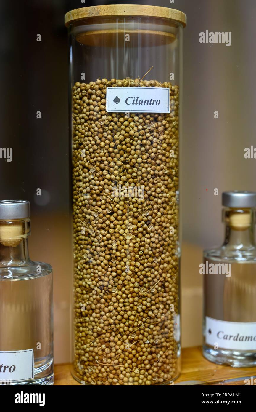 Tastes of gin, botanicals ingredient for gin distillery process, name ...