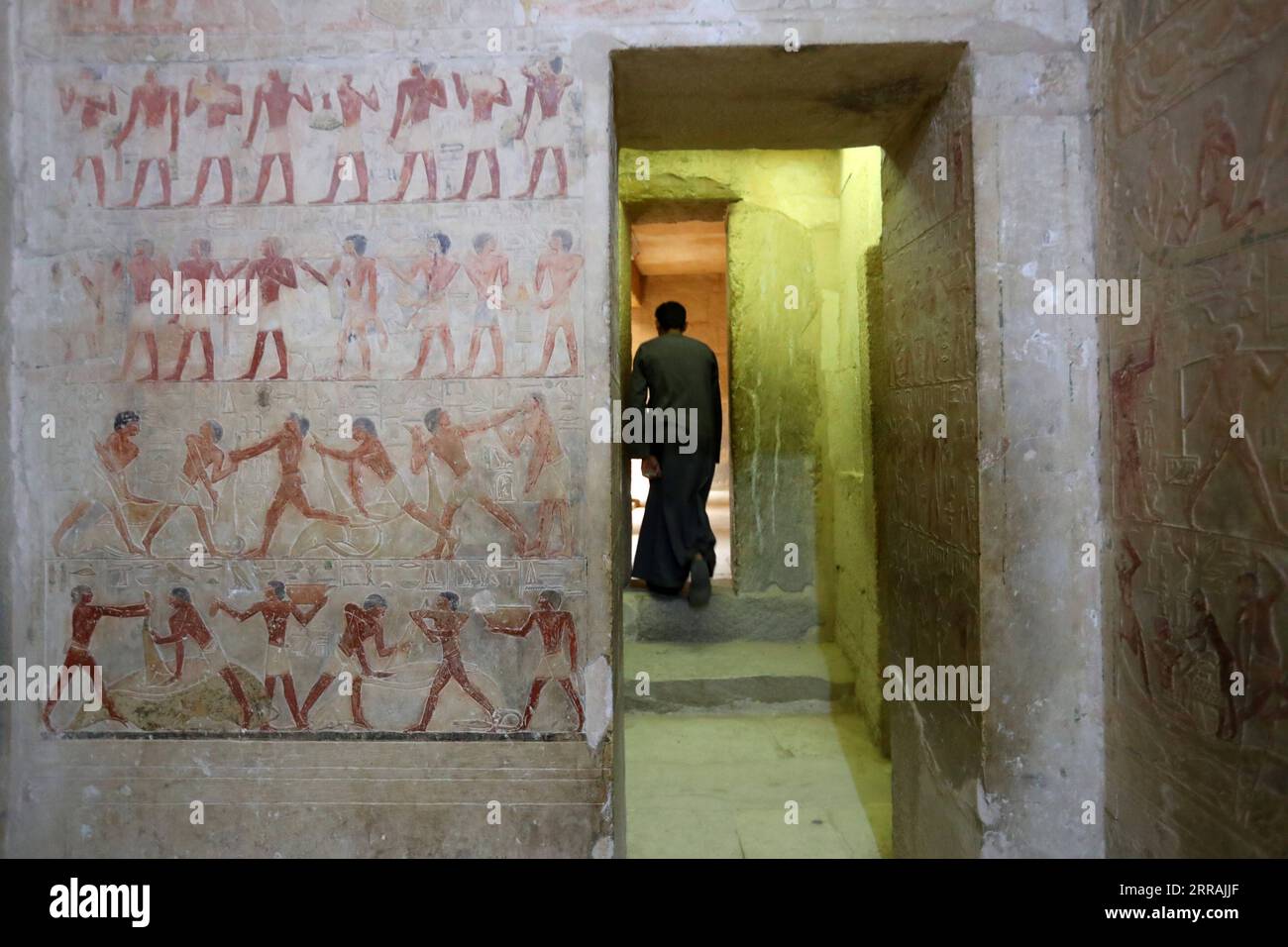 Egyptian daily life painting hi-res stock photography and images - Alamy