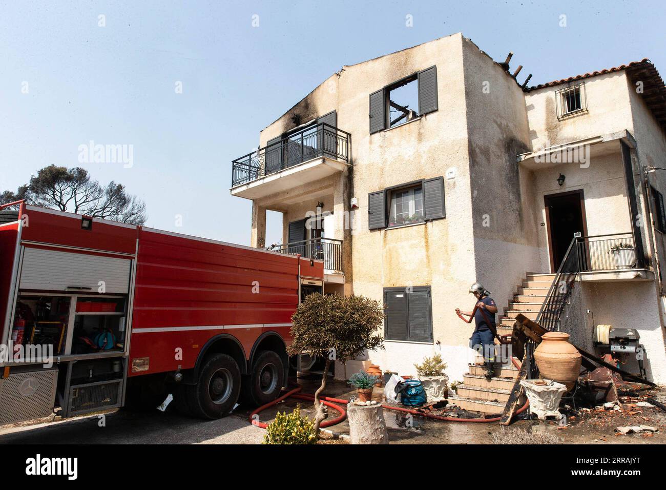 Grece acharnes wildfire hi-res stock photography and images - Alamy